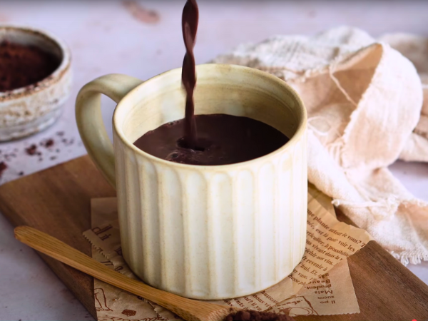 Creamy Nesquik Hot Chocolate Recipe – Ready in Minutes